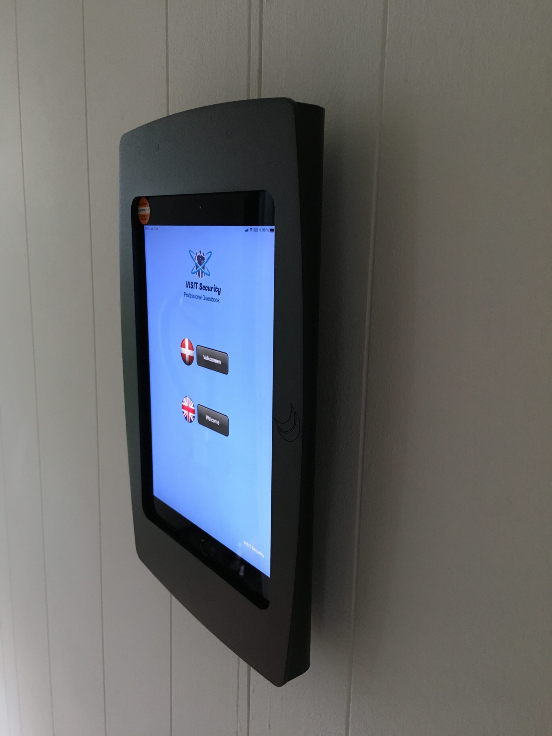 IPad Frames and Brackets - VISIT Security ApS